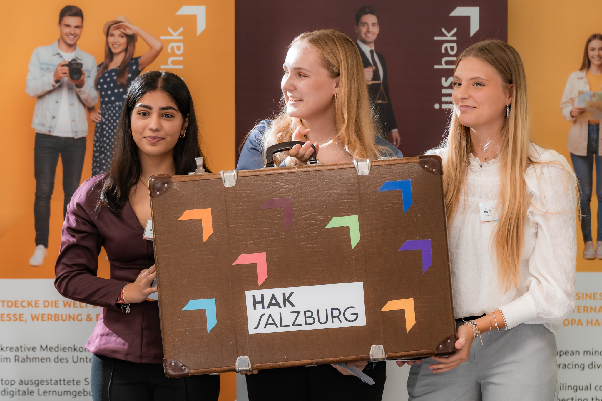 hak:zwei Salzburg - 1 + 2 = 1 | HAK Salzburg als neuer ...